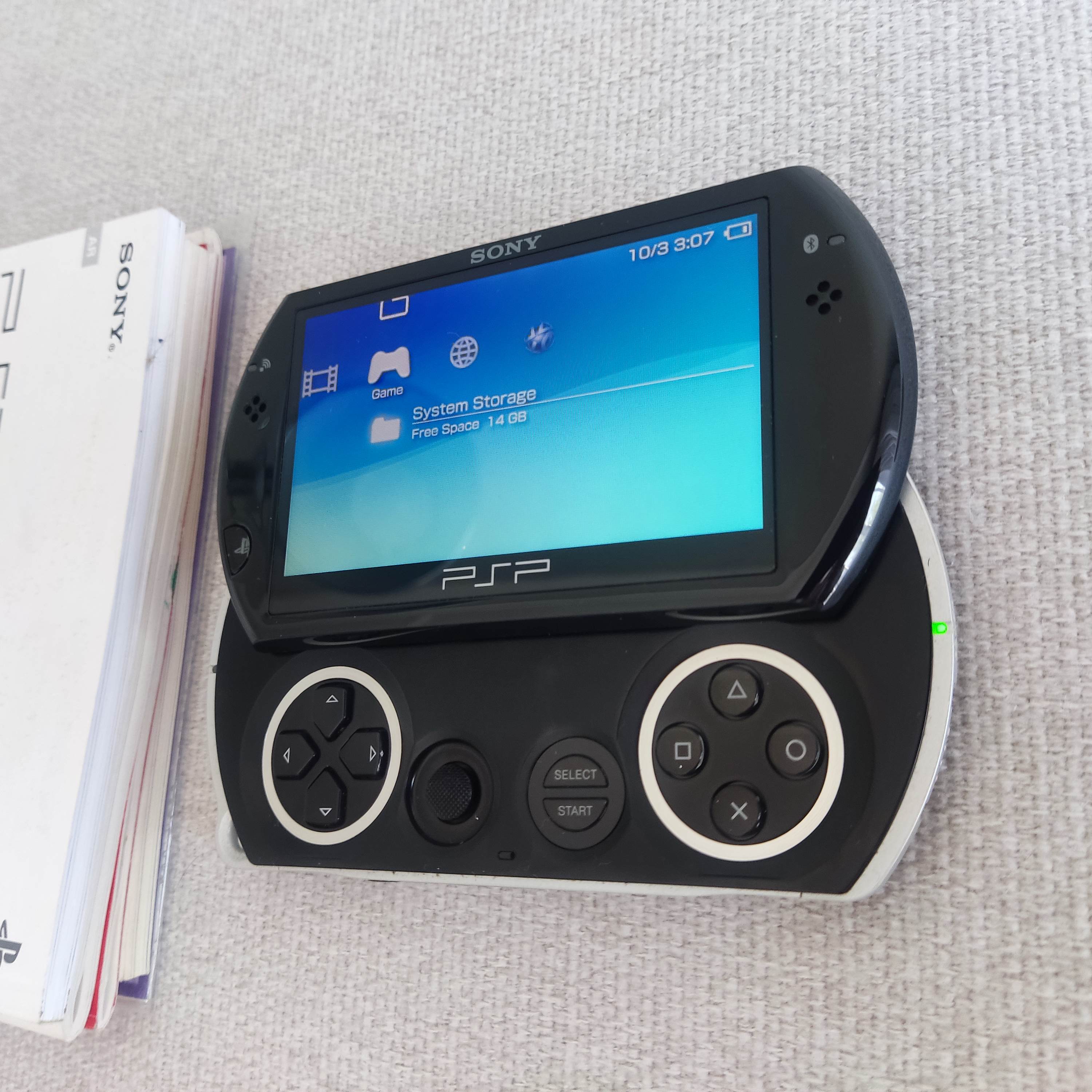 PlayStation - Psp Go Sony PSP -N 1004 Playstation Portable go for sale ...