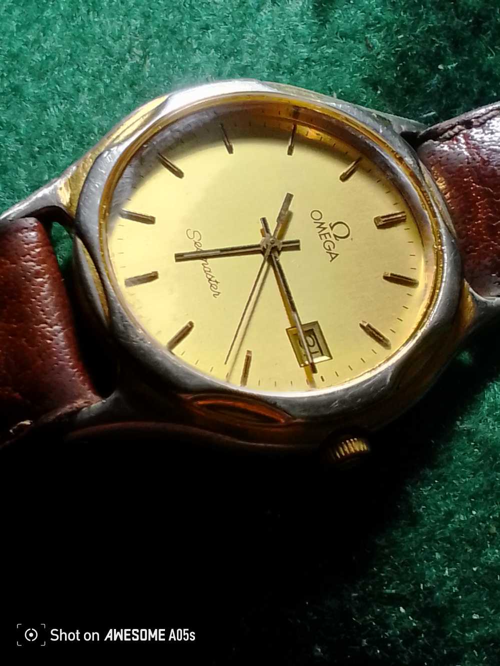 Men's Watches - Omega 1430 quartz was sold for 1,580.00 on 26 May at 23 ...