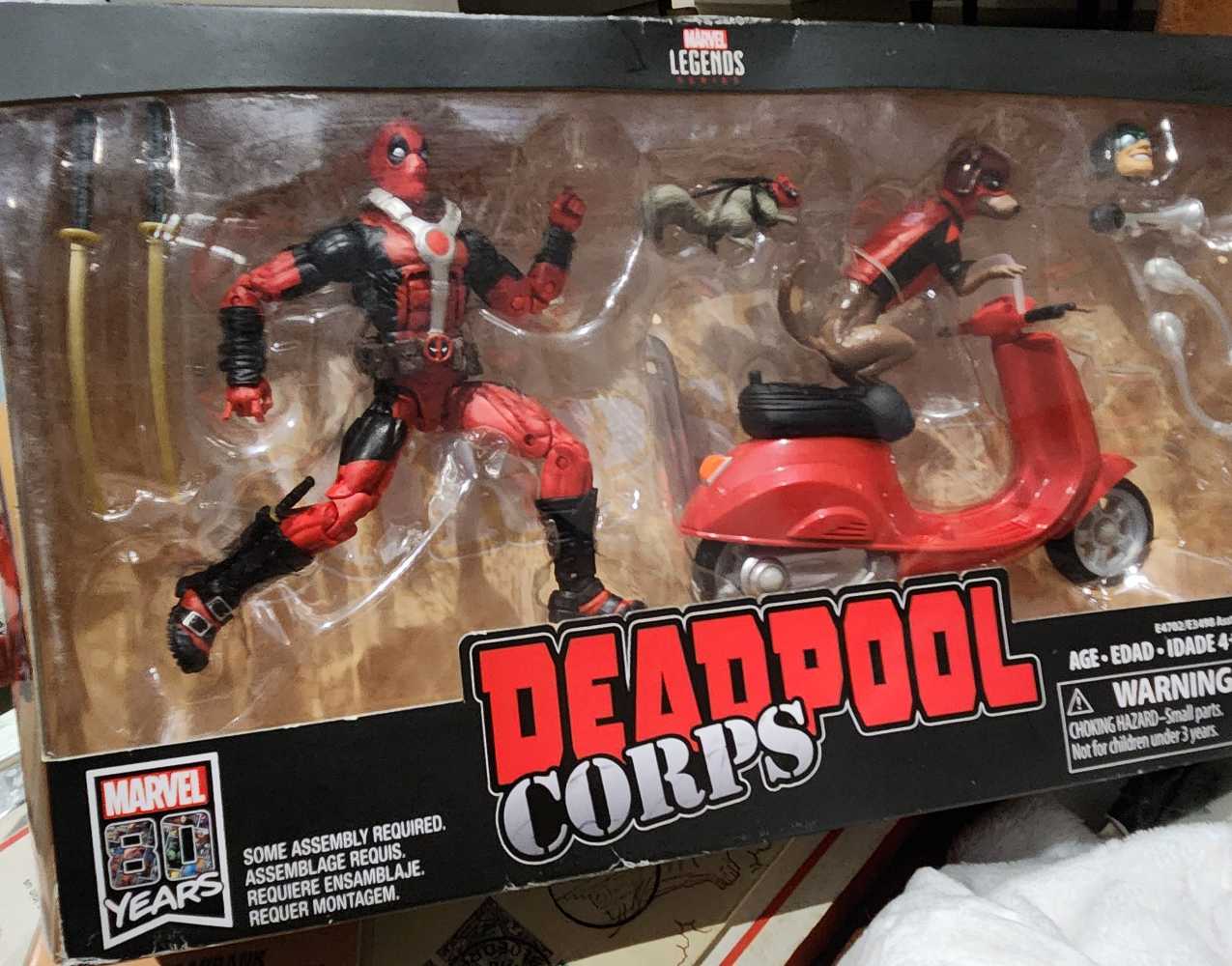 Collectable Figurines - Deadpool - collector`s set in box - Marvel 80 ...