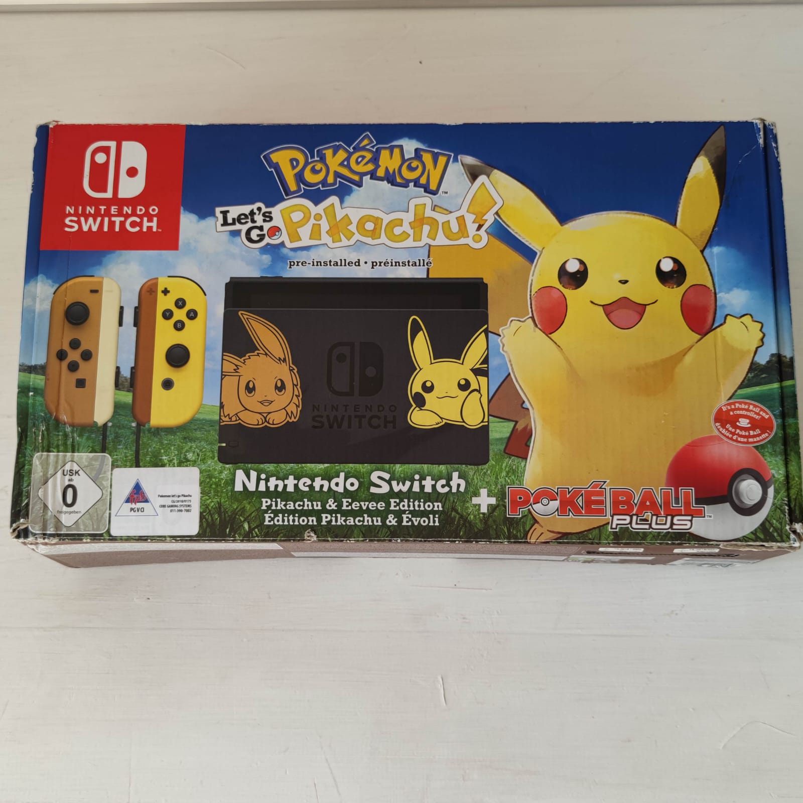 Nintendo - Nintendo Switch Console - Let`s Go Pikachu & Eevee Edition ...