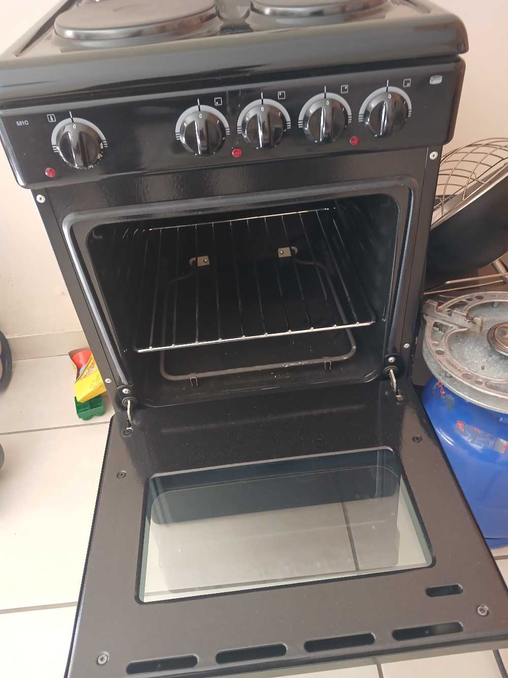 Hot Plates - Defy 4 plate electric stove for sale in Johannesburg (ID ...